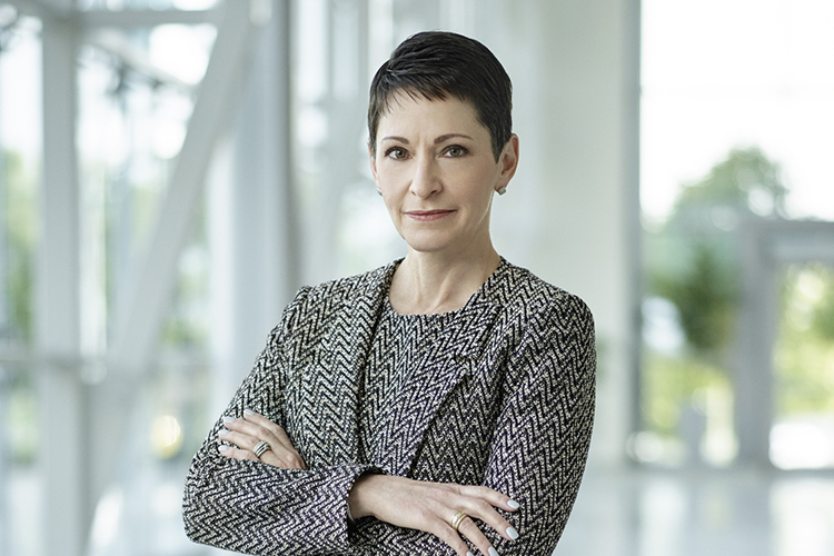 Penny-Pennington-Hero - Edward Jones